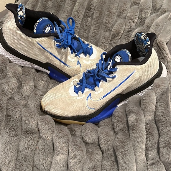 Nike | Shoes | Euc Nike React Zoom Size 8 Great Baller Show With Lots ...